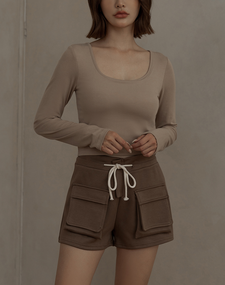 方圓領百搭短版bratop Girls Monday丨女裝流行服飾丨 新品每日上架 